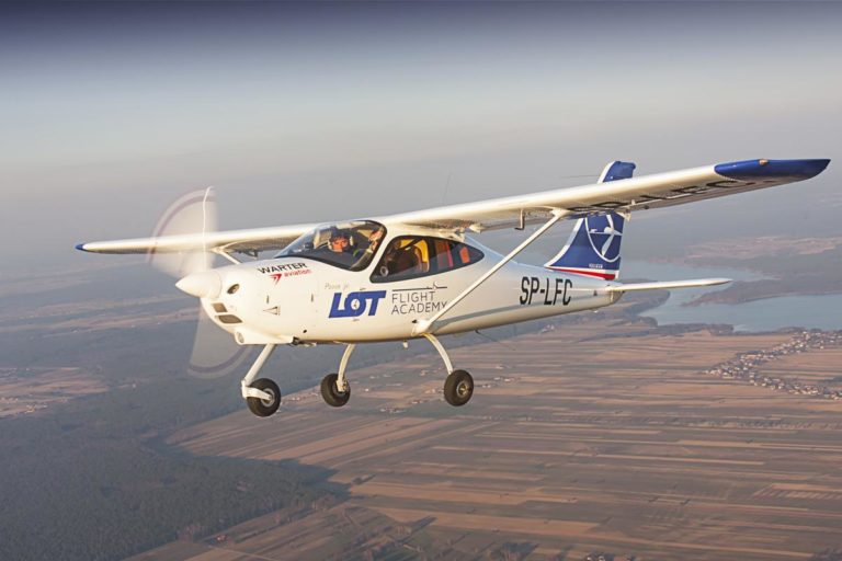 Flota - LOT Flight Academy